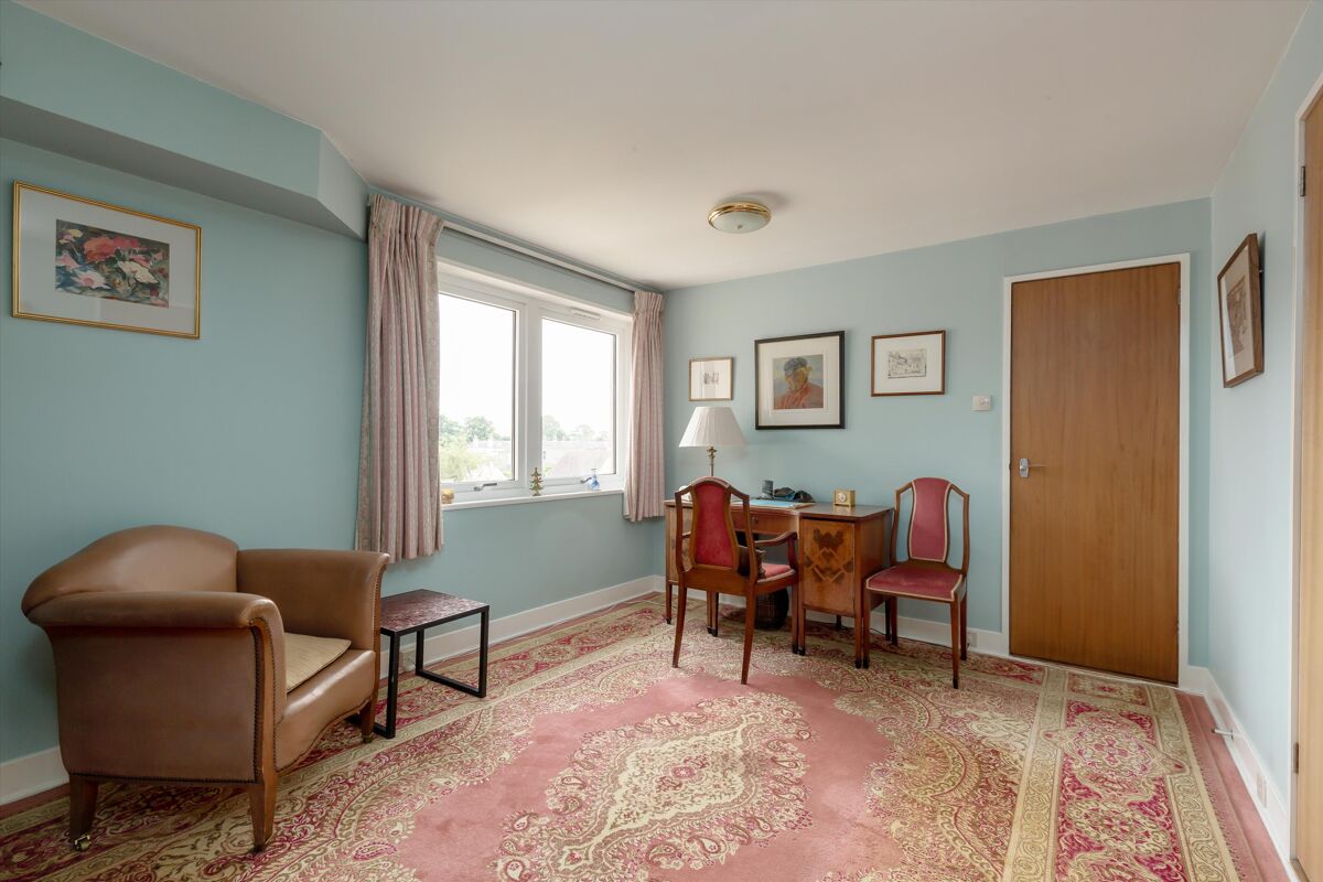 flat for sale in Succoth Court, Edinburgh, EH12 - edn012284543 | Knight ...
