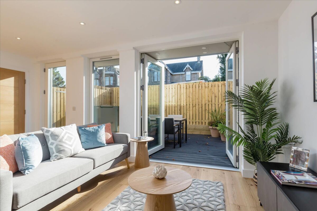 flat for sale in Morningside Drive, Edinburgh, EH10 - edn012364853 ...