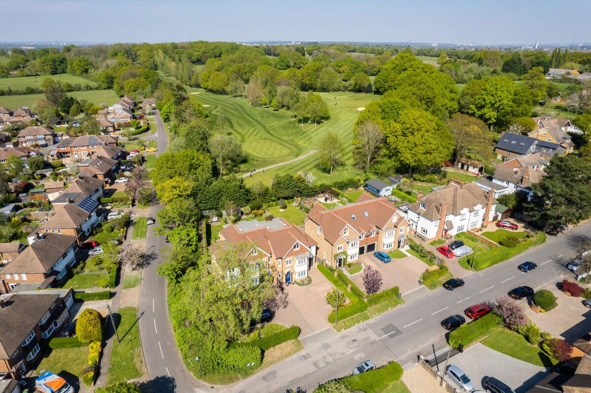 House For Sale In Red Lane Claygate Esher Surrey Kt10