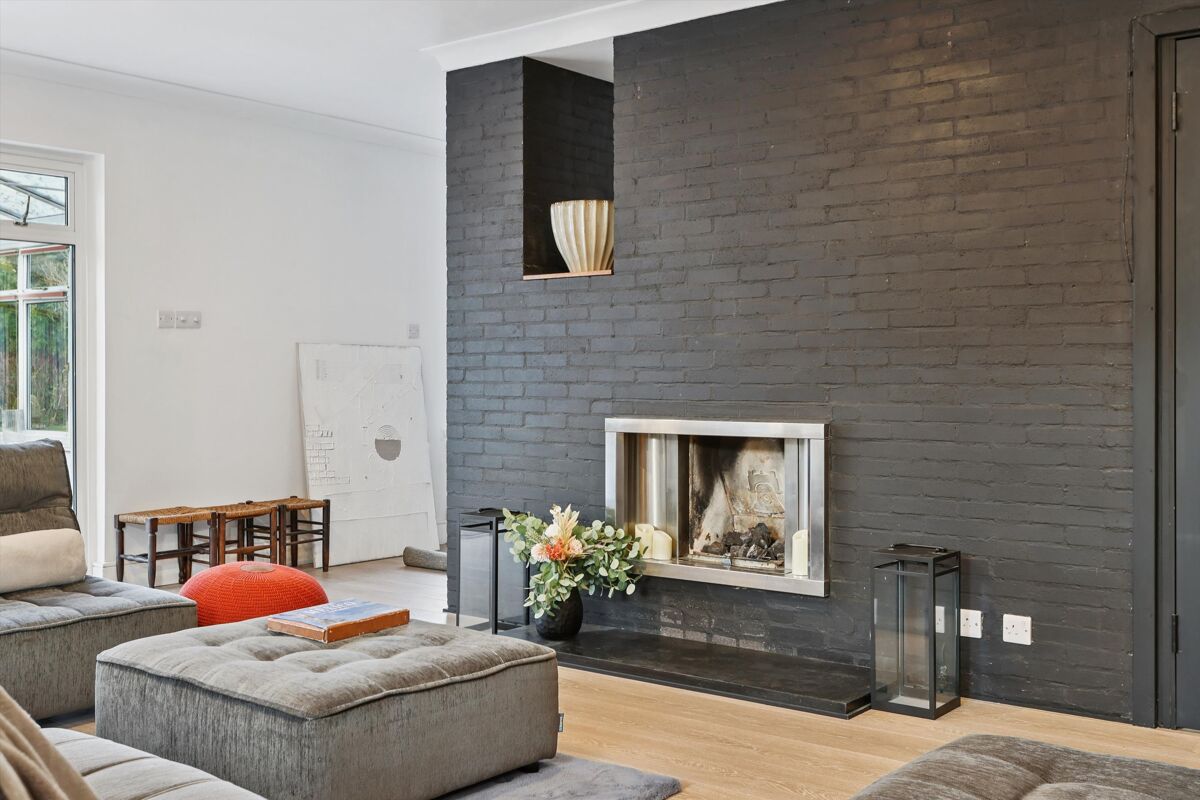 house to rent in Montrose Gardens, Oxshott, Leatherhead, Surrey, KT22 ...