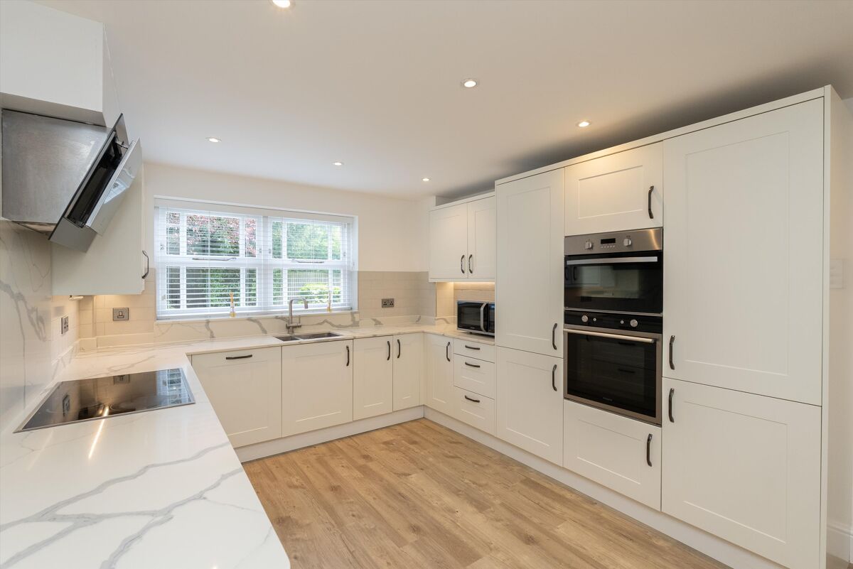 house to rent in St. Andrews Gardens, Cobham, Surrey, KT11 ...