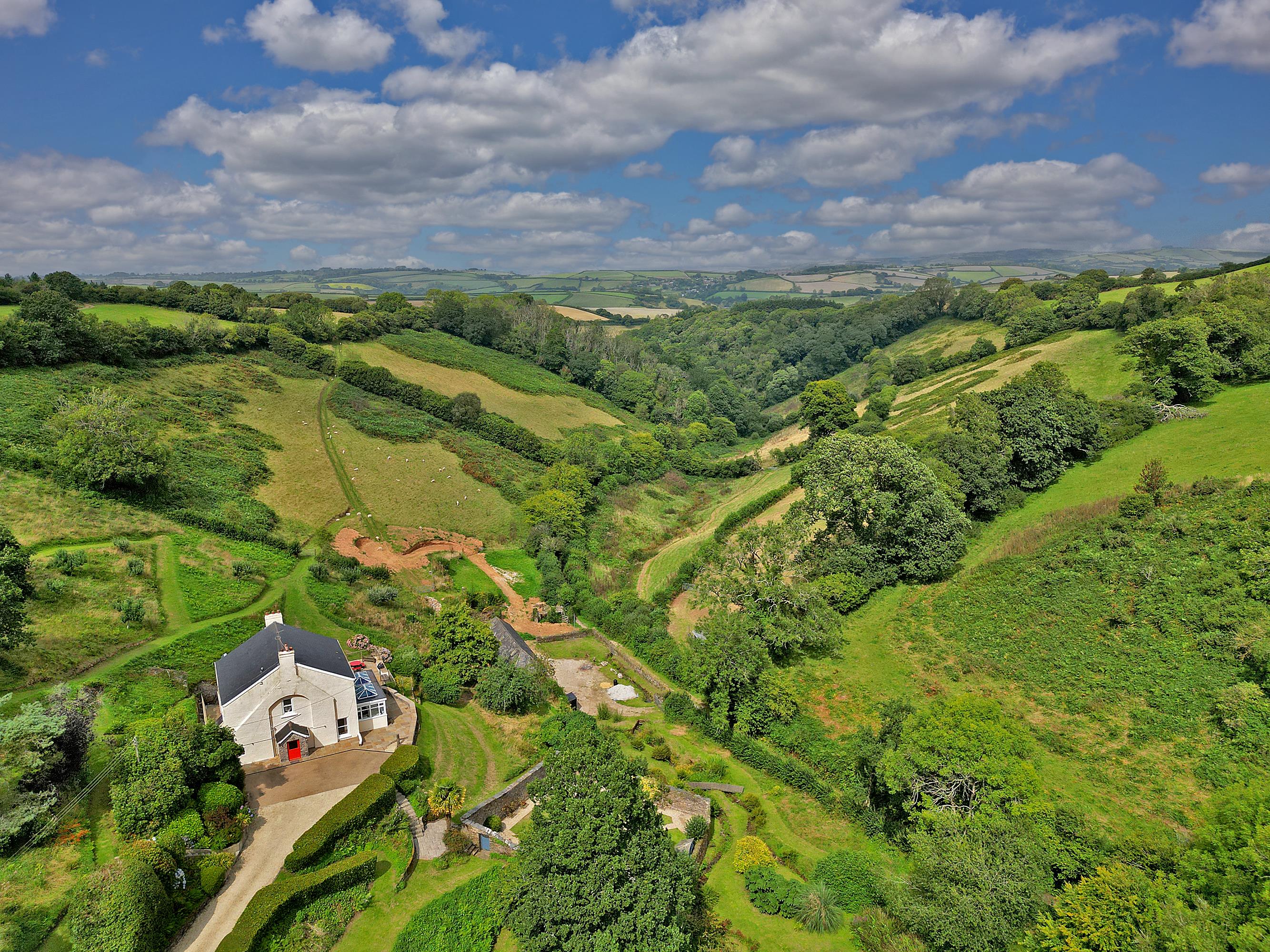 Country properties, land & Farms for sale or rent - UKLandandFarms.co.uk