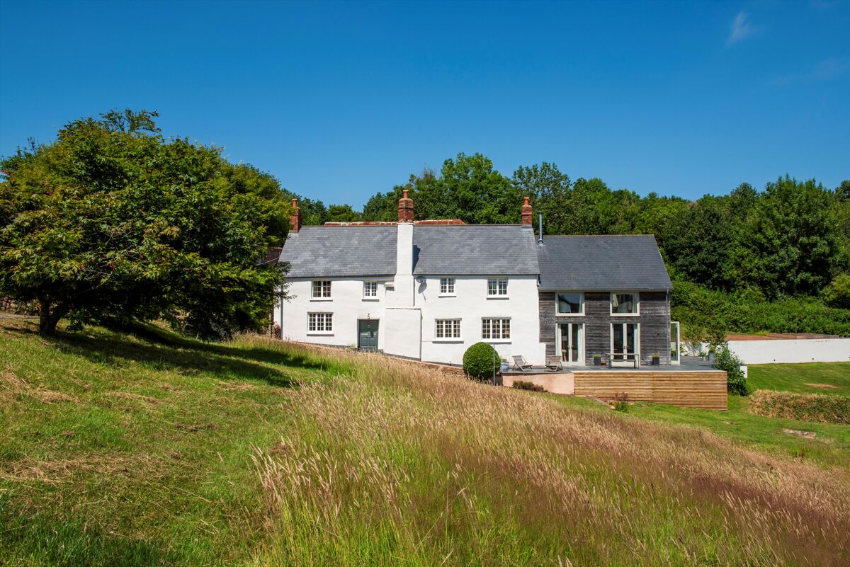 house for sale in Sandford, Crediton, Devon, EX17 - exe012555482 ...