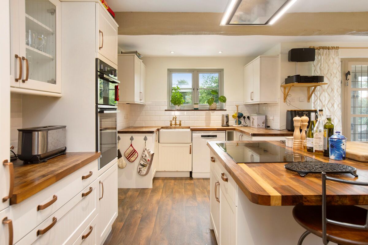 house for sale in The Green, Whimple, Exeter, Devon, EX5. - exe012596448 | Knight Frank Hong ...