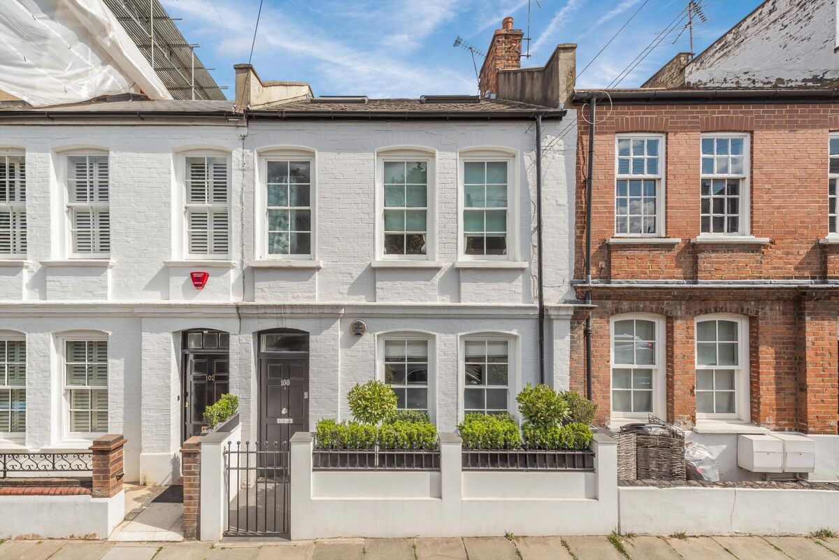 house for sale in Farm Lane, London, SW6 - FLH012232731 | Knight Frank