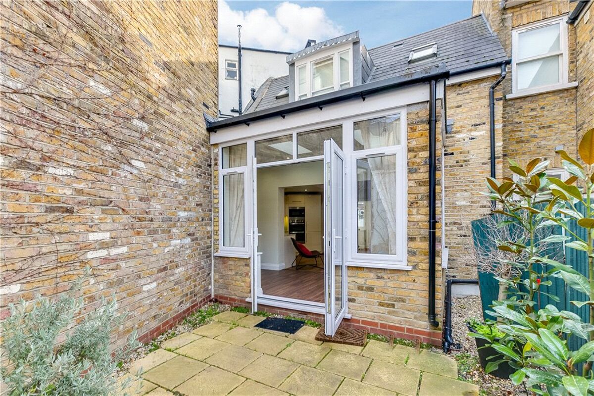 house for sale in Victoria Villas, Ewald Road, London, SW6 - flh180049 ...