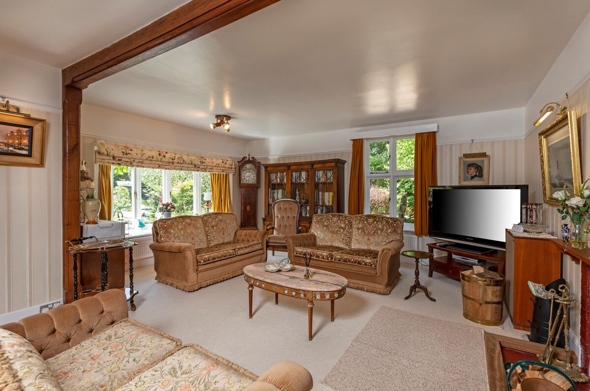 house for sale in Station Lane, Enton, Godalming, Surrey, GU8 ...