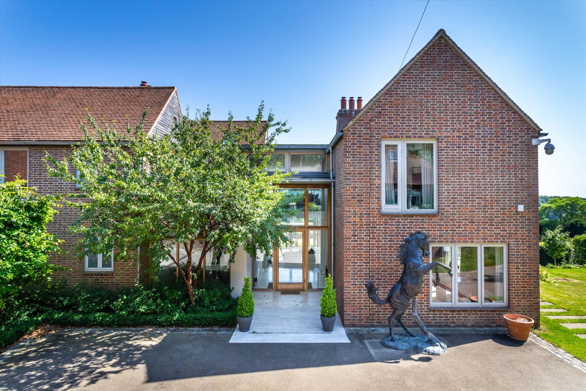 house for sale in White Lane, Guildford, Surrey, GU4. - gld012121471 ...