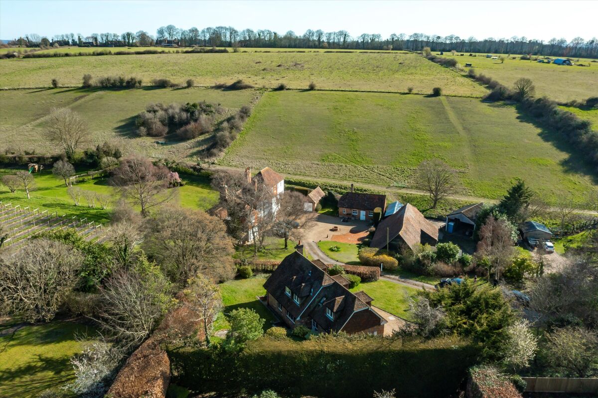 house for sale in Warren Road, Guildford, Surrey, GU1 - gld012493164 ...