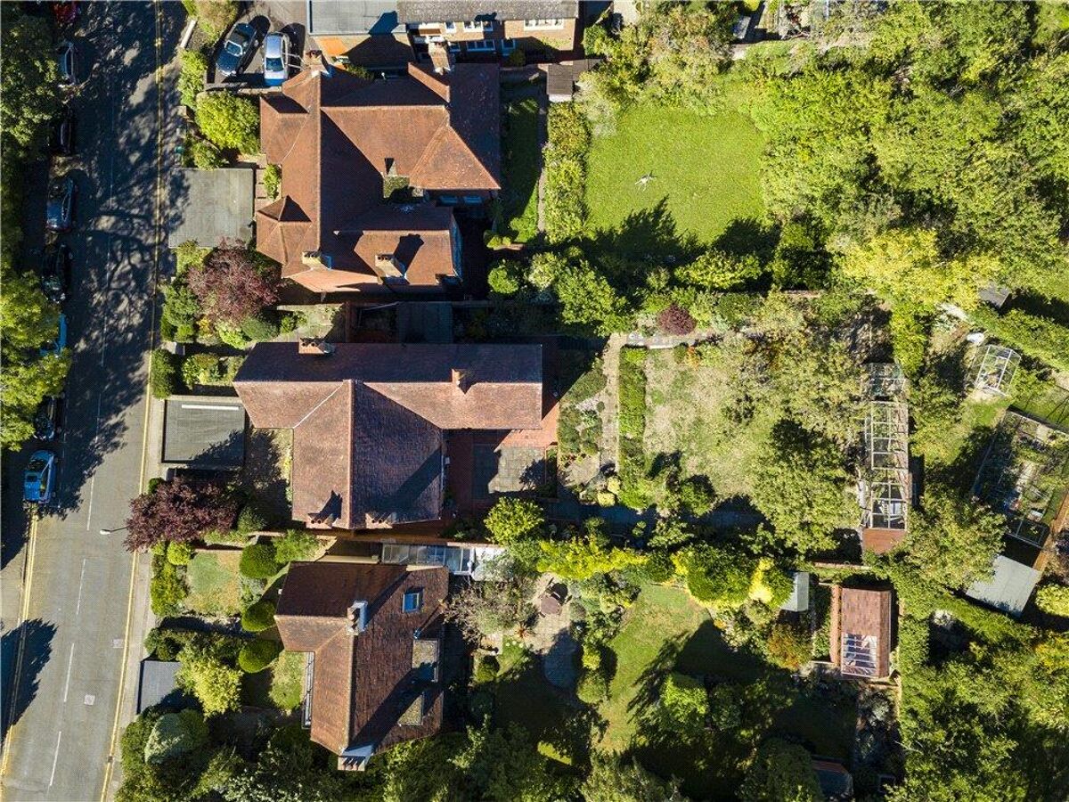 house for sale in Warwicks Bench, Guildford, Surrey, GU1 - gld160201 ...