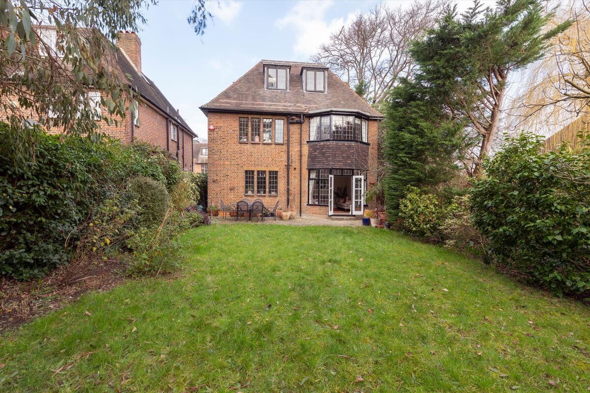 house for sale in Middleway, London, NW11 - ham012268635 | Knight Frank