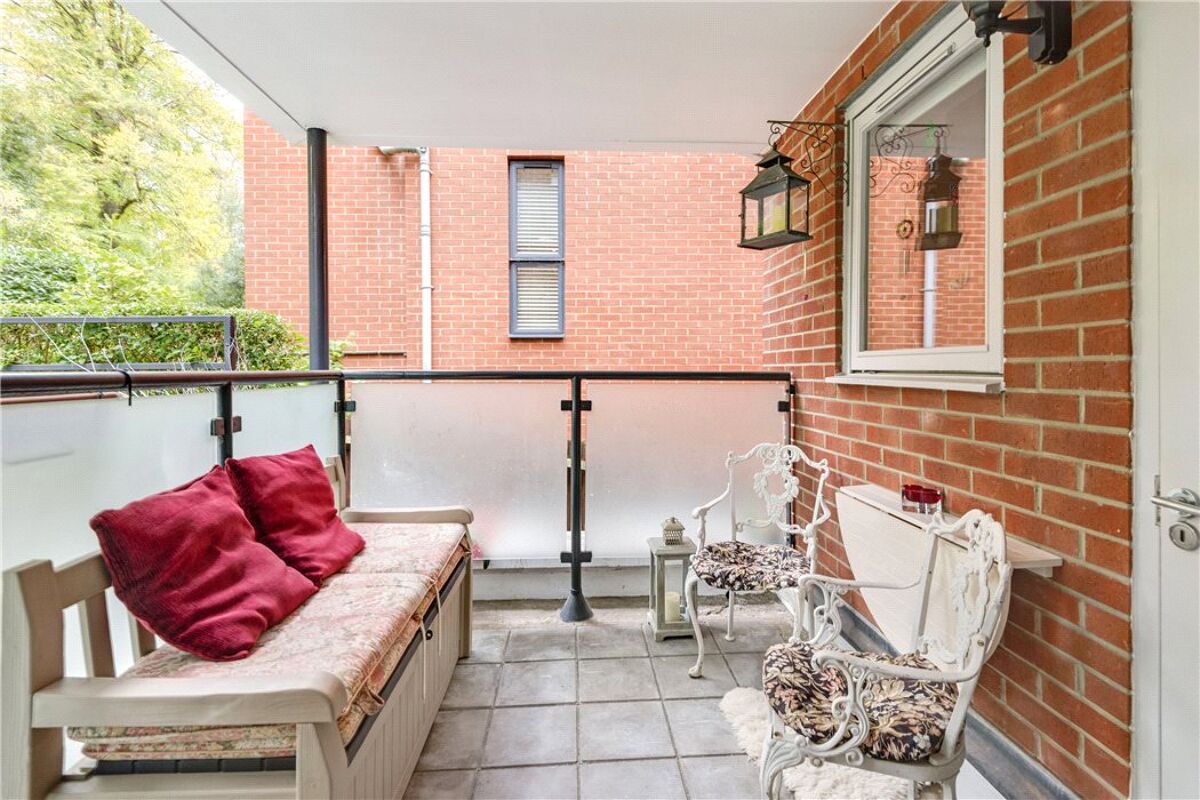 flat for sale in Lindfield Gardens, Hampstead, London, NW3 - ham160215 | Knight Frank
