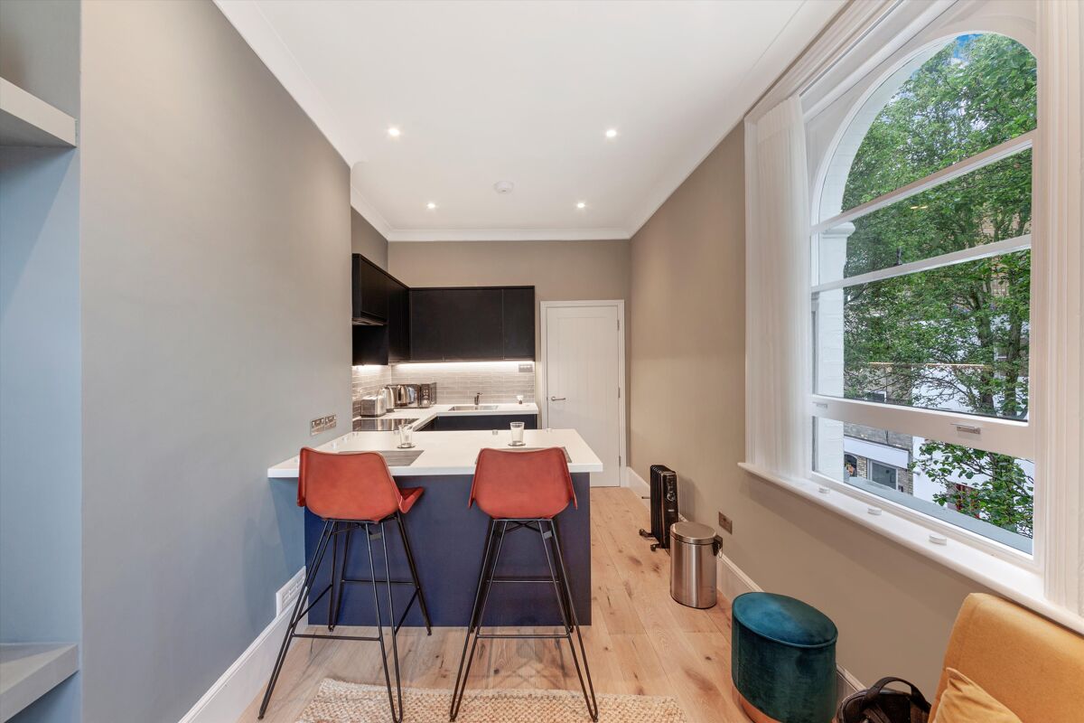 flat to rent in Hampstead High Street, Hampstead, NW3 - HAQ012002440 ...