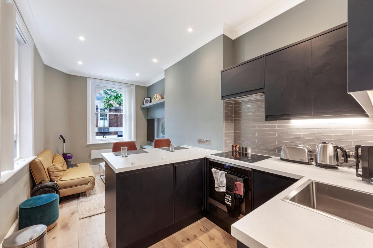 flat to rent in Hampstead High Street, Hampstead, NW3 - HAQ012171023 ...