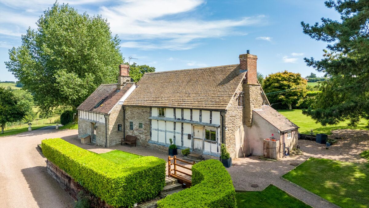 house for sale in Docklow, Leominster, Herefordshire, HR6 ...
