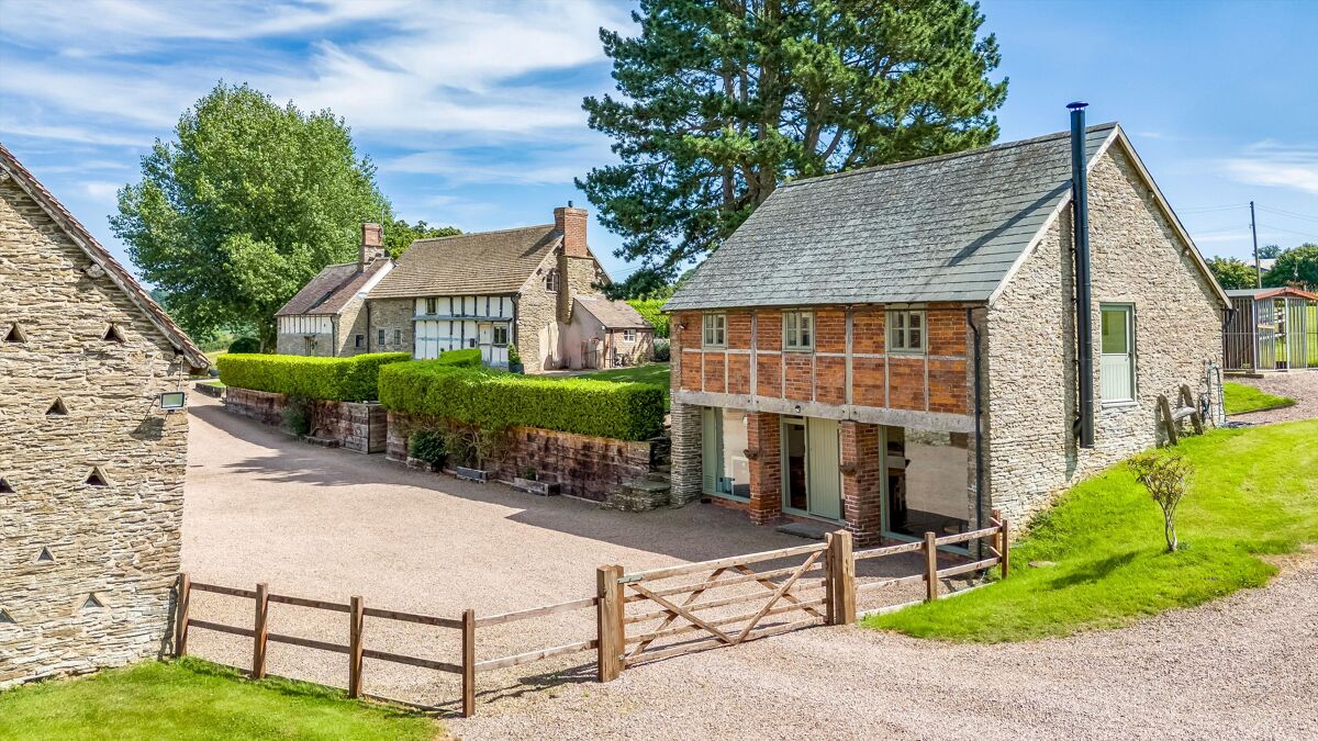 house for sale in Docklow, Leominster, Herefordshire, HR6 ...