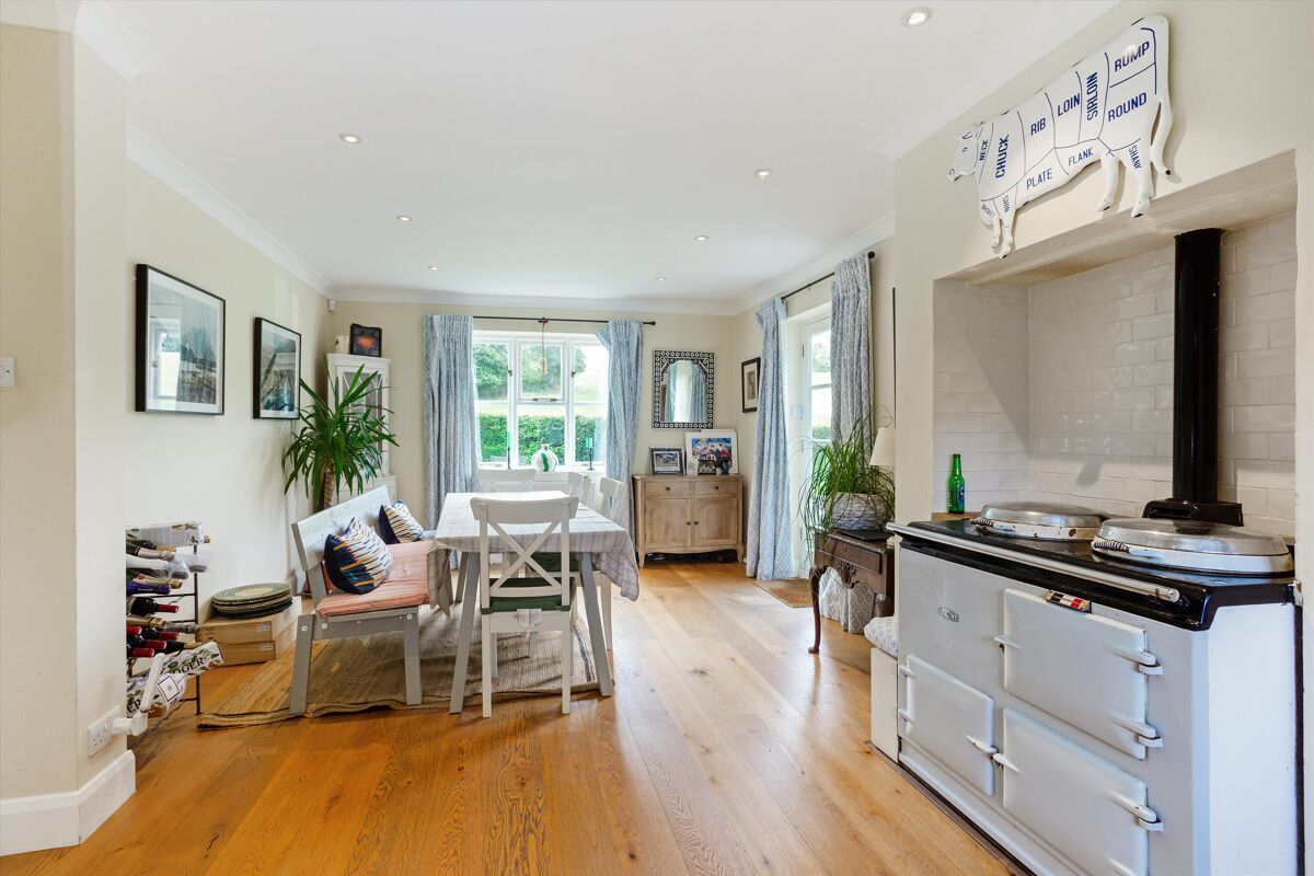 house for sale in Biddesden, Andover, Wiltshire, SP11 - hng012392616 ...