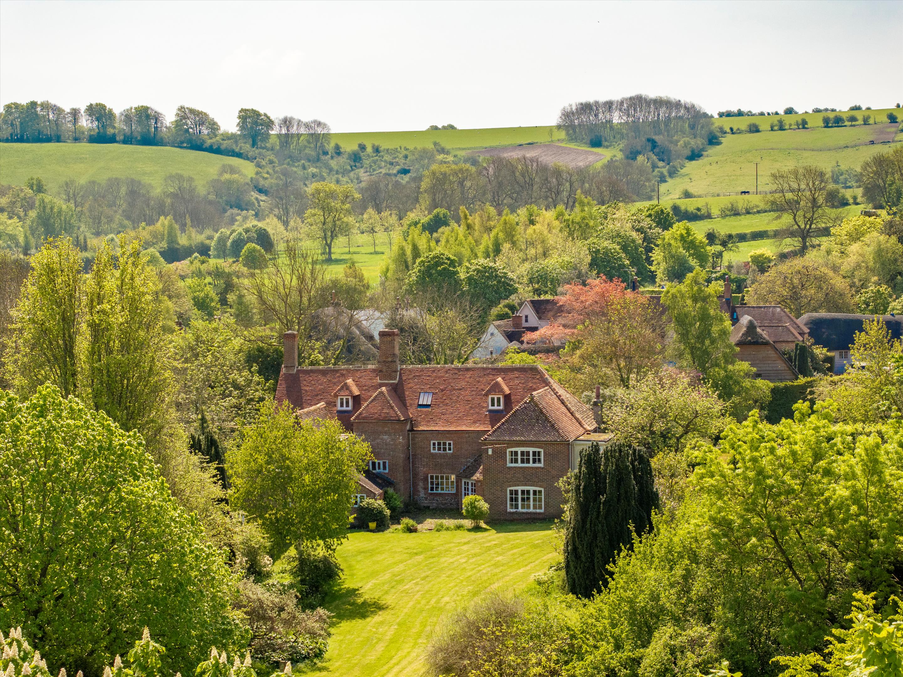Country properties, land & Farms for sale or rent - UKLandandFarms.co.uk