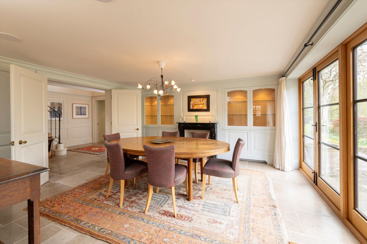 house for sale in Mill Lane, Ramsbury, Marlborough, Wiltshire, SN8 - hng012524200 | Knight Frank ...