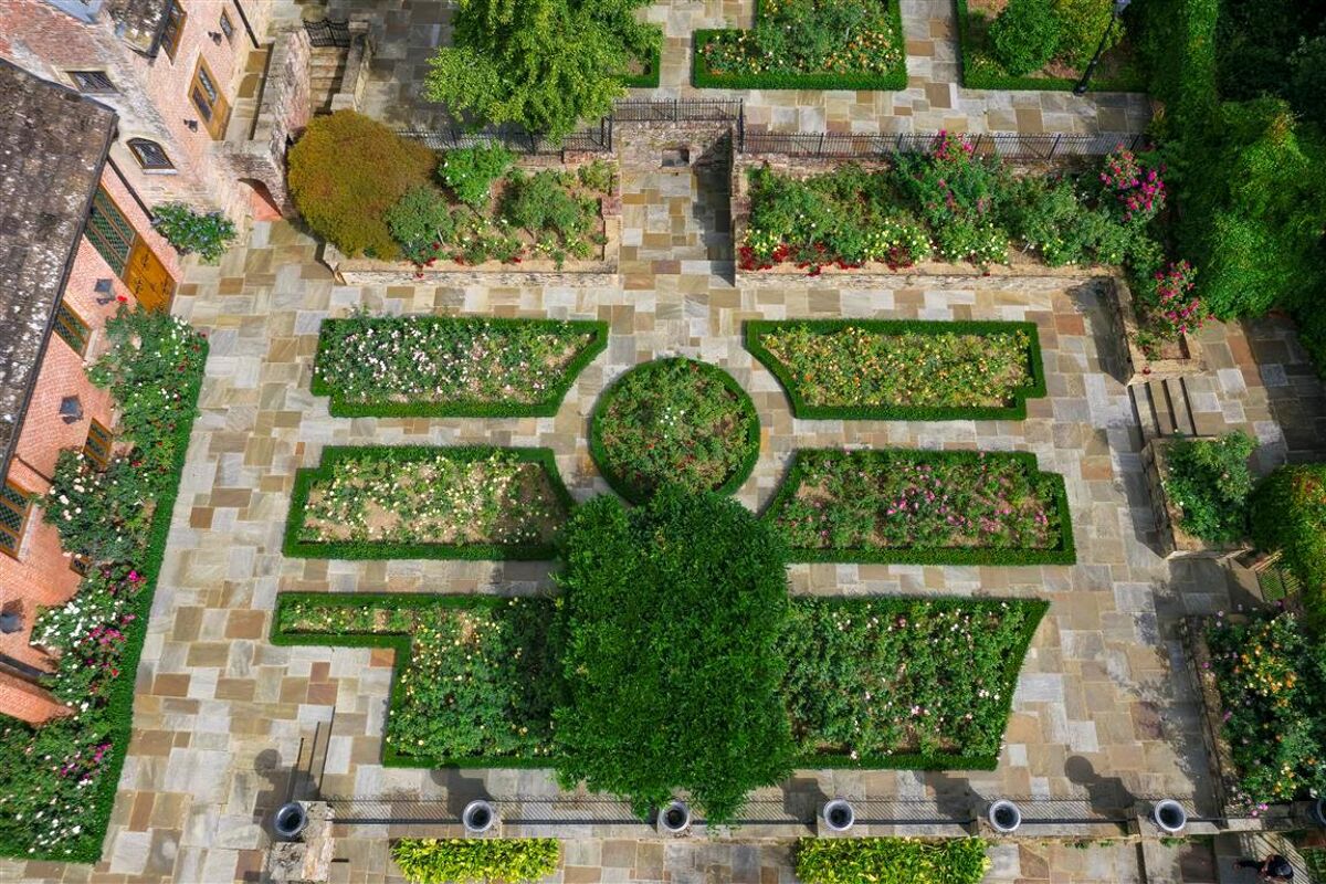 house for sale in Denne Road, Horsham, West Sussex, RH12 - HOR150058 ...