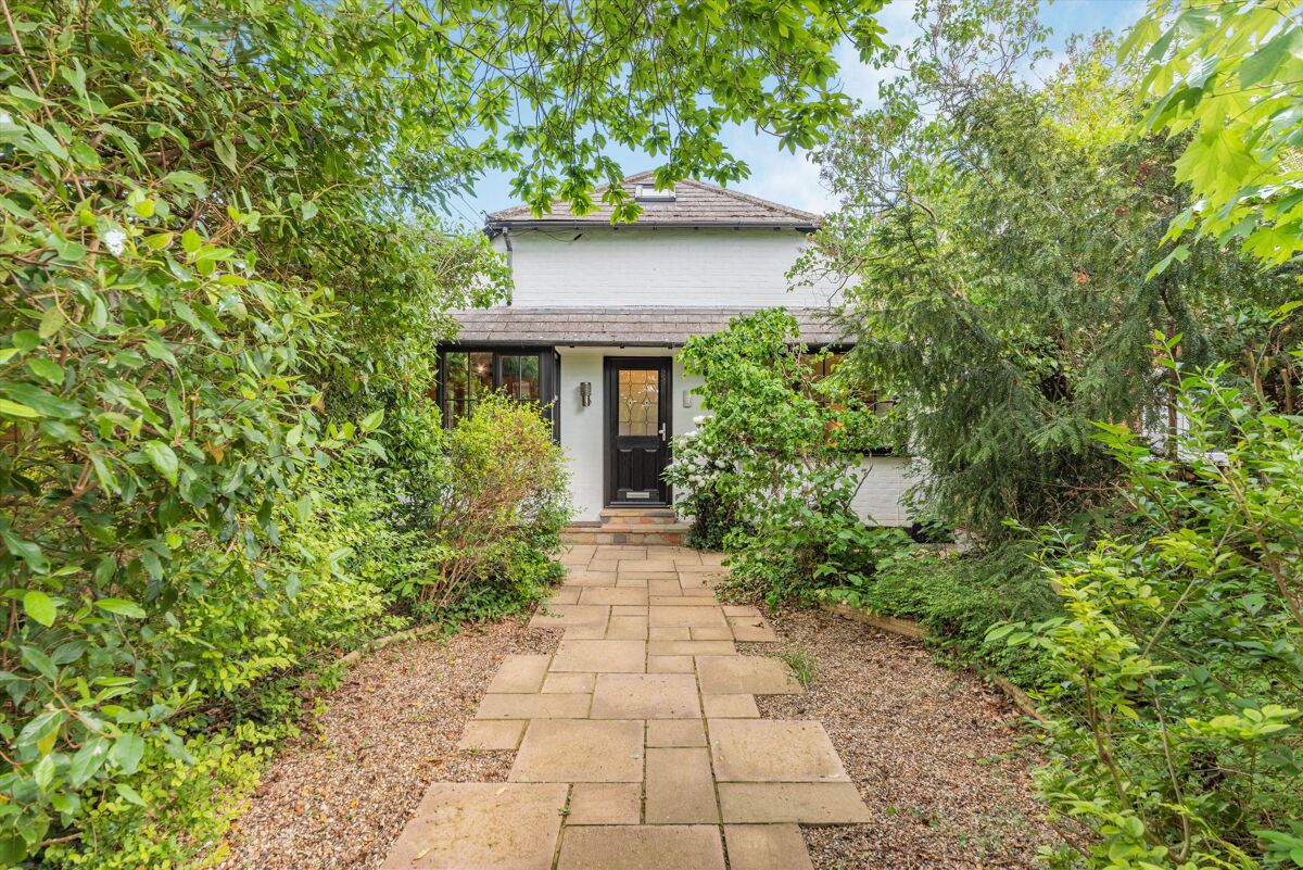bungalow for sale in Schoolfields, Shiplake Cross, Henley-on-Thames ...