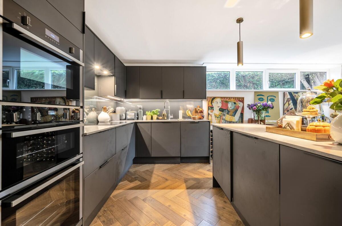 maisonette for sale in Caxton Court, St. Marks Road, Henley-on-Thames ...