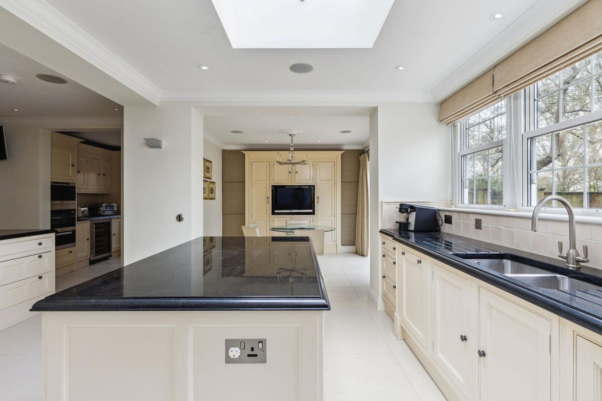 house for sale in The Warren, Caversham, Reading, Berkshire, RG4 ...