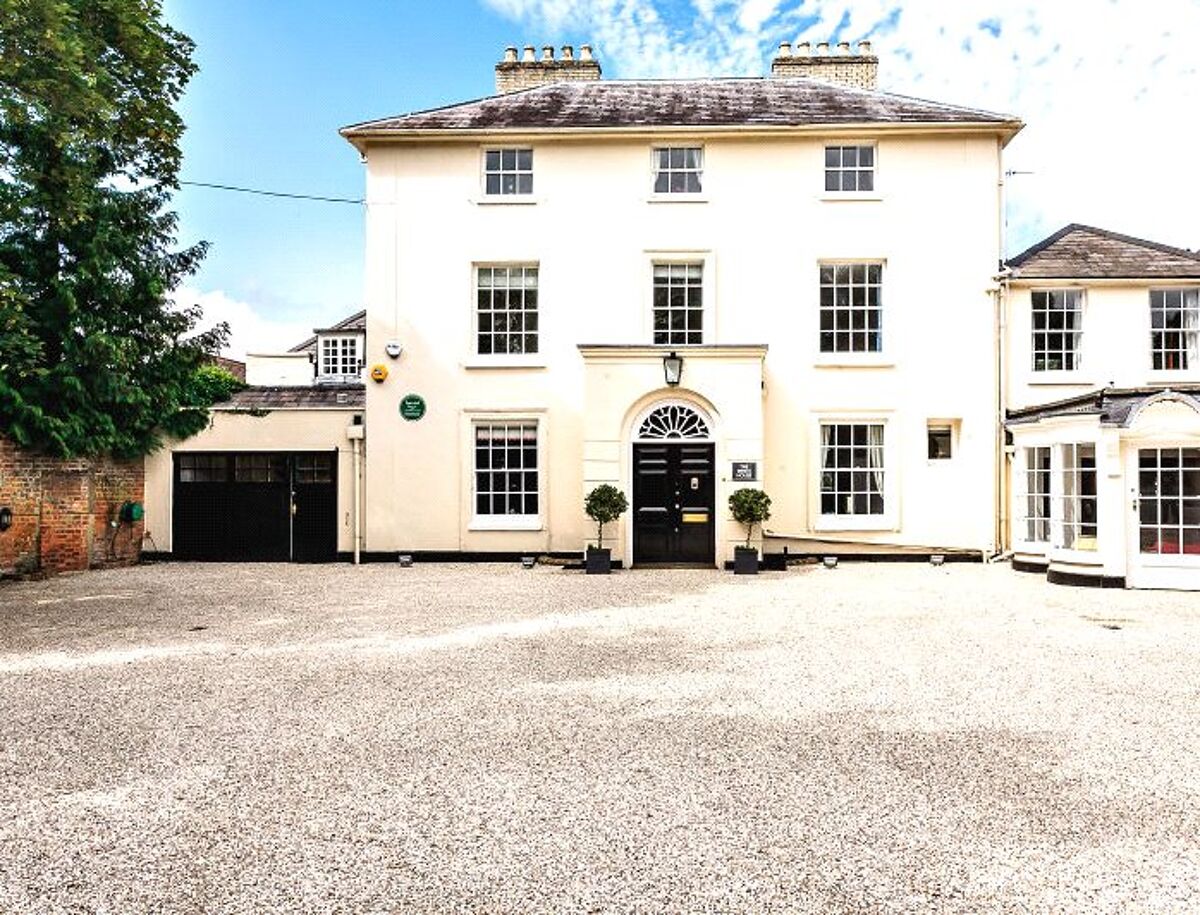 house for sale in Remenham Hill, Remenham, Henley-On-Thames, Berkshire ...