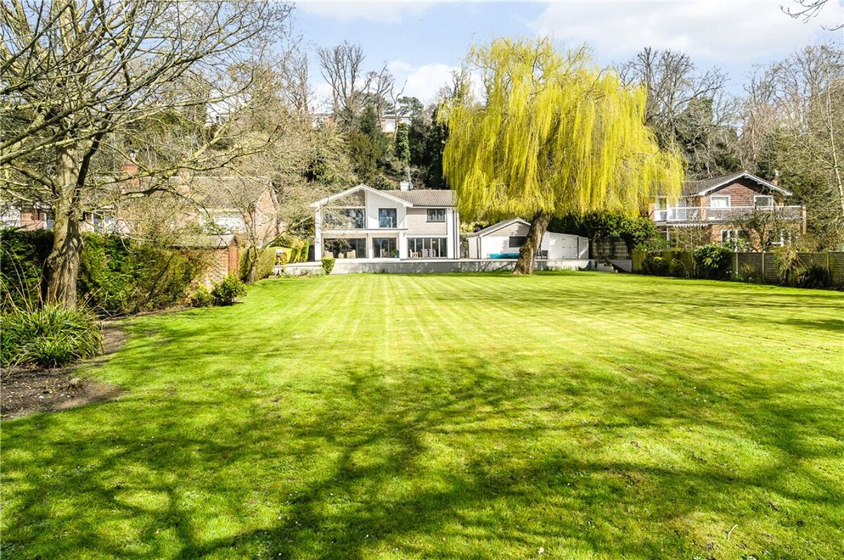 House For Sale In The Warren Caversham Reading Berkshire Rg4