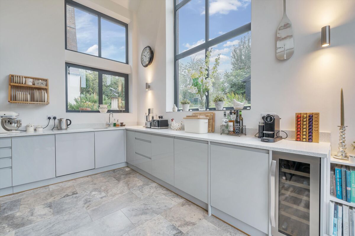 house for sale in Wicks Lane, Shurlock Row, Reading, Berkshire, RG10 ...