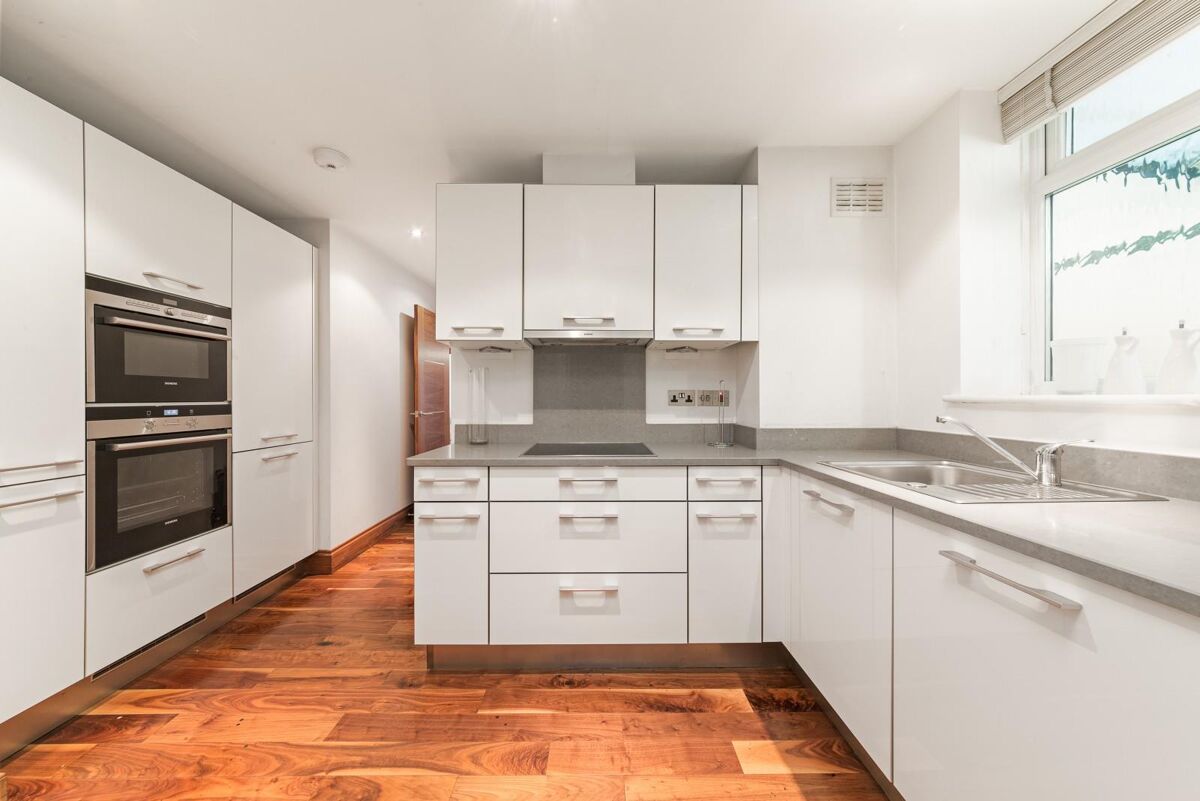 flat to rent in Barrie House, Lancaster Gate, Hyde Park, London, W2. - hpq012268156 | Knight Frank