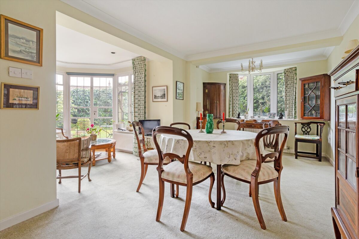 house for sale in Sussex Road, Petersfield, Hampshire, GU31 ...