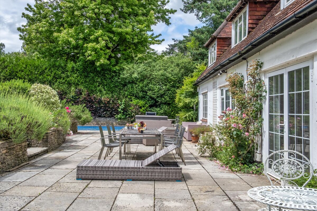 house for sale in Holdfast Lane, Haslemere, Surrey GU27 - hsm012409365 ...