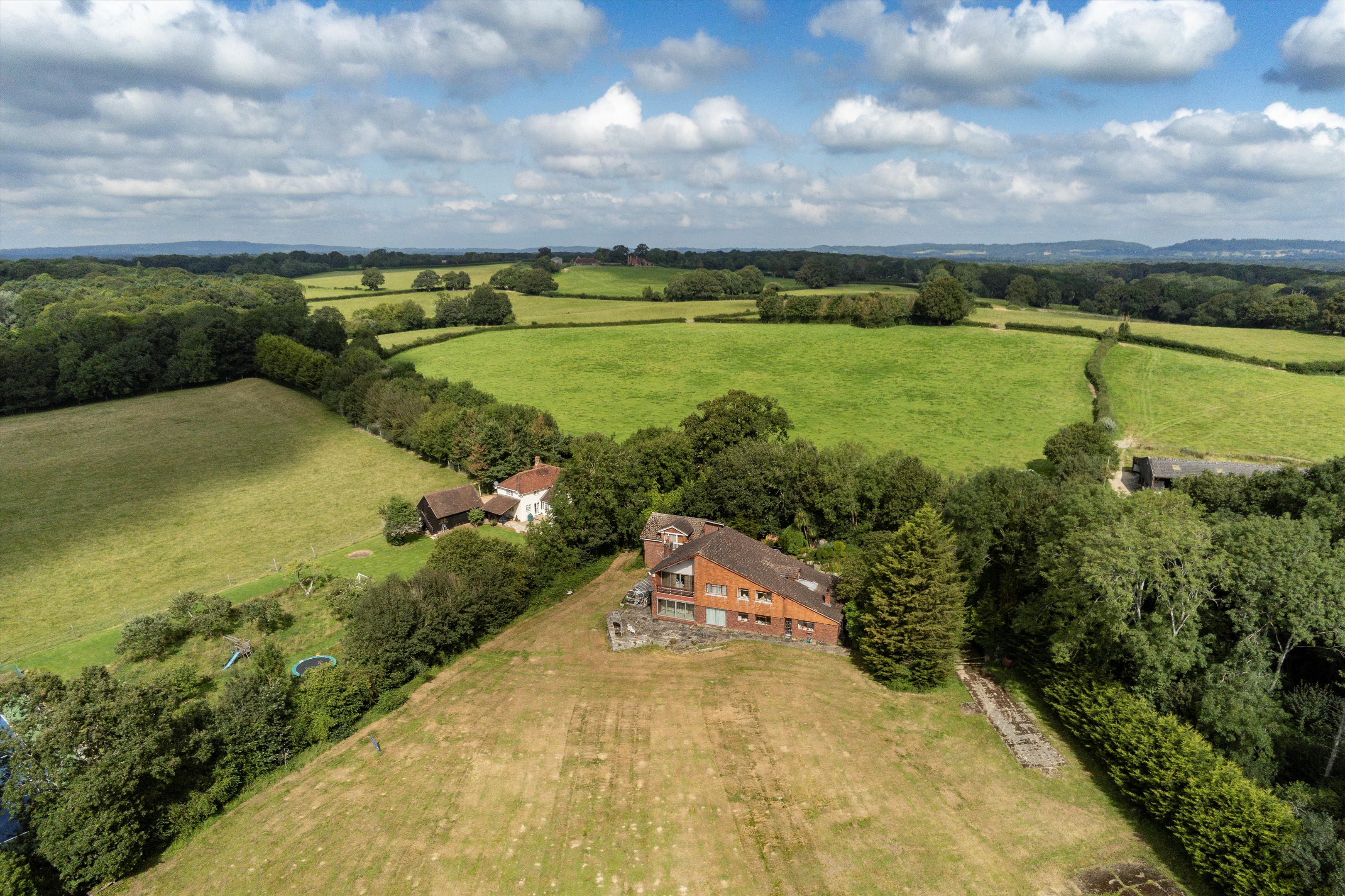 Country properties, land & Farms for sale or rent - UKLandandFarms.co.uk