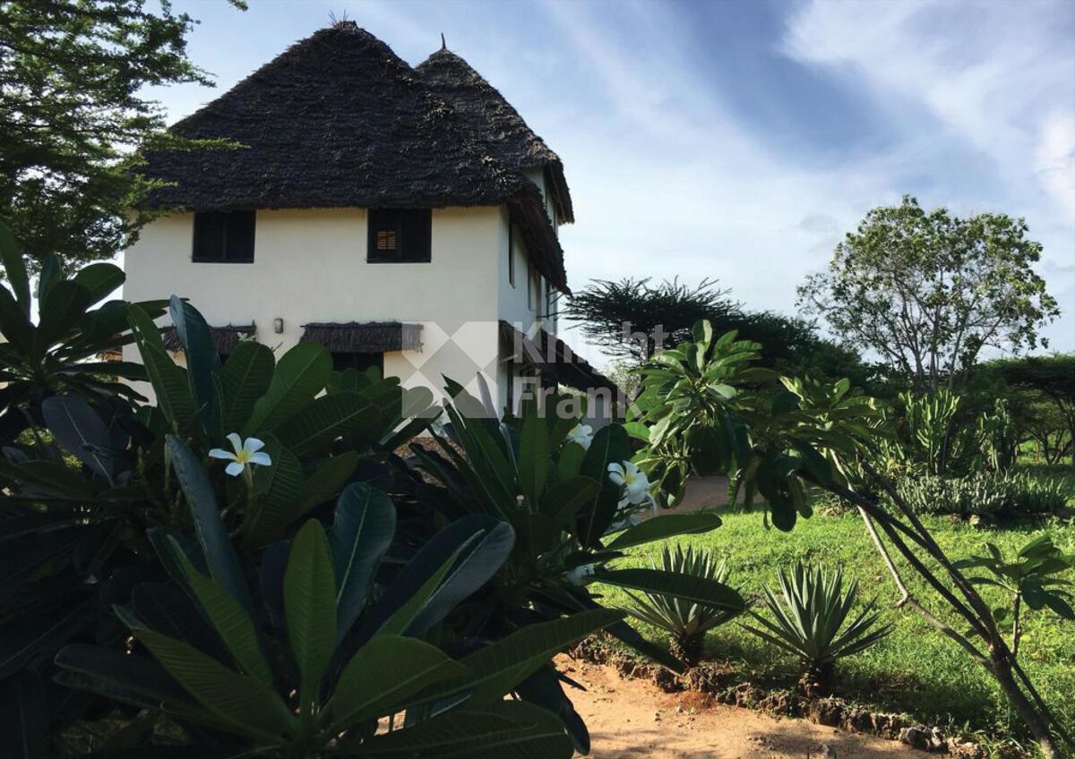 Swahili-style 3 Bedroom House For Sale in Manda Island, Lamu. | Knight ...