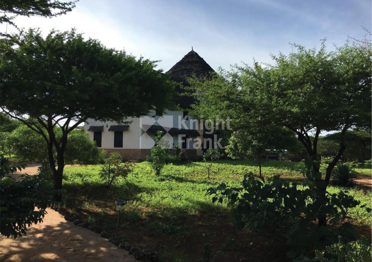 Swahili-style 3 Bedroom House For Sale in Manda Island, Lamu. | Knight ...