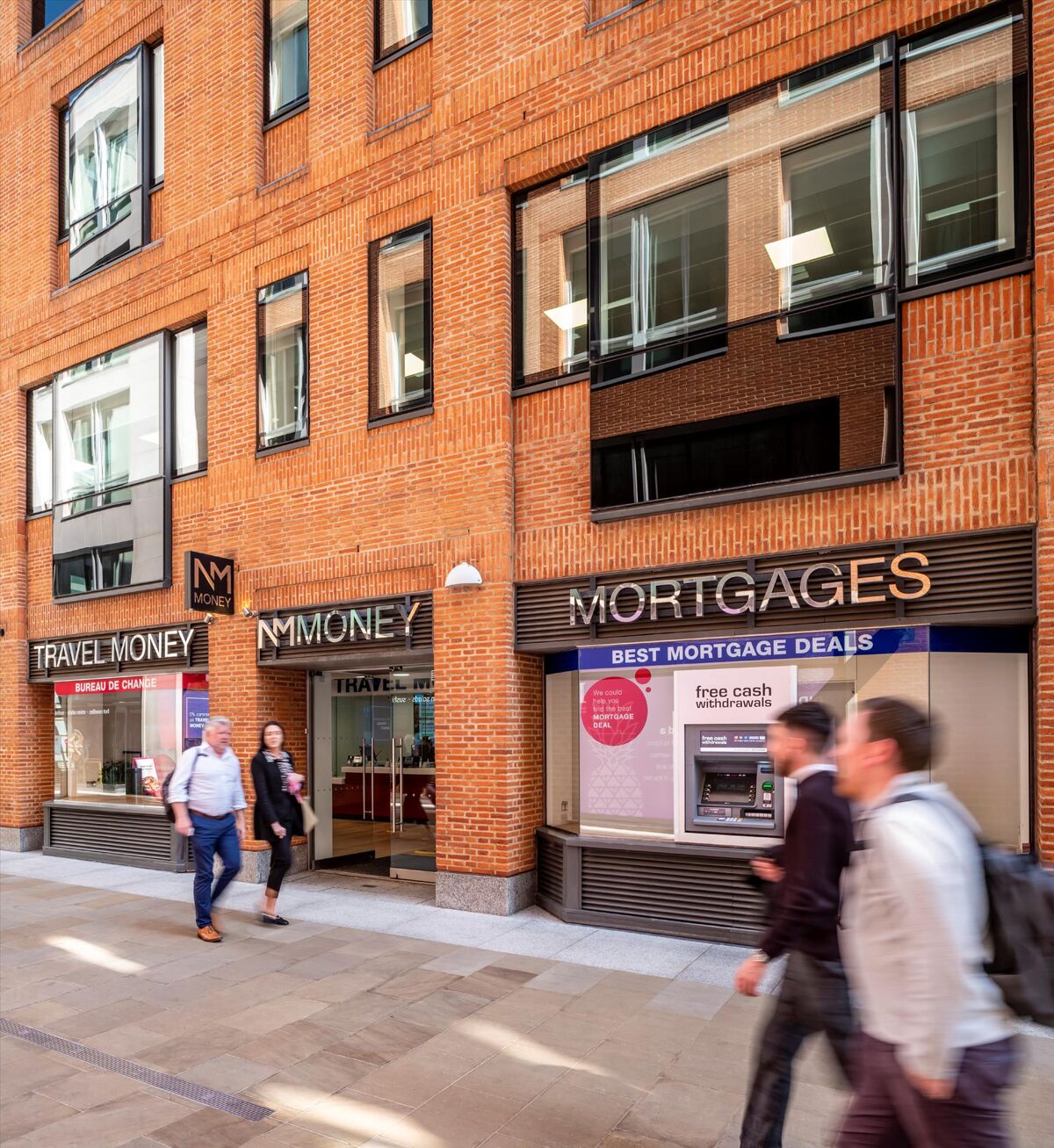 Retail to rent in Unit 3 5 Paternoster Row, London, EC4M - hub2384089 ...