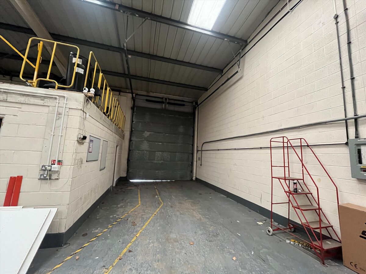 Industrial/Distribution to rent in Stadium Court, Parkgate, Rotherham ...