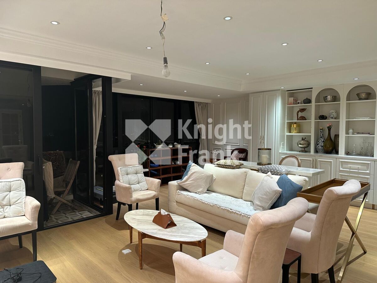 apartment to rent in South Bay Towers, 59 South Bay Road, South Bay ...