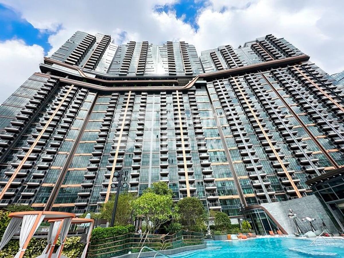 apartment for sale in Cullinan Sky Phase 2, 10 Concorde Road, Kai Tak ...