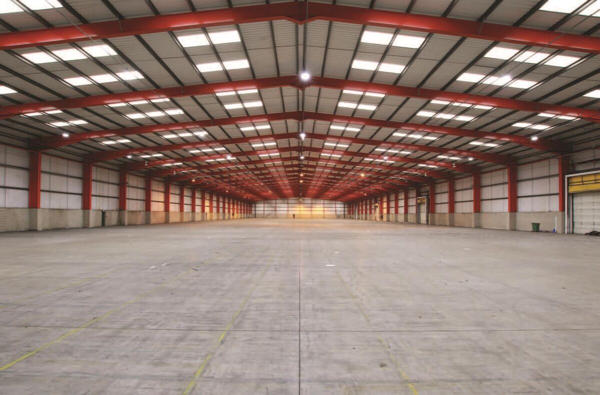 Industrial/Distribution to rent in Units 1 & 2 Oaks Lane, Tank Row ...