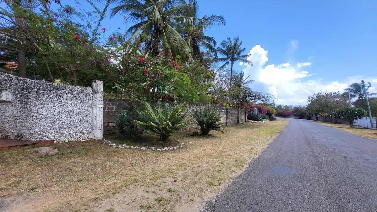 5-Bedroom House with Ocean Views on 1.25 Acres – Bofa Road, Kilifi ...