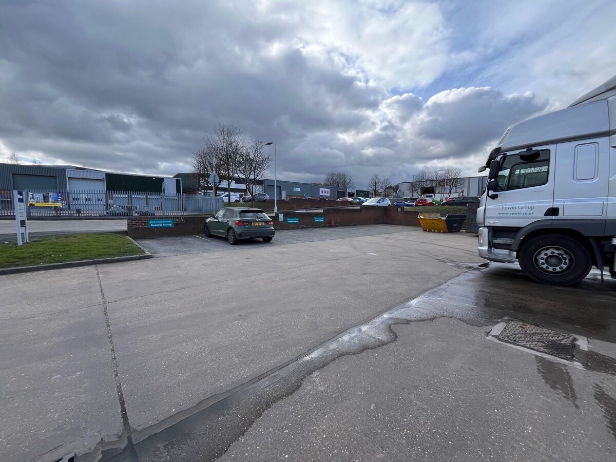 Industrial/Distribution to rent in Unit 12, Stadium Court, Parkgate ...