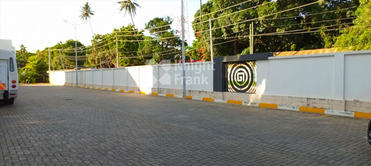 3-Bedroom Apartment For Sale at English Point Marina. | Knight Frank Global
