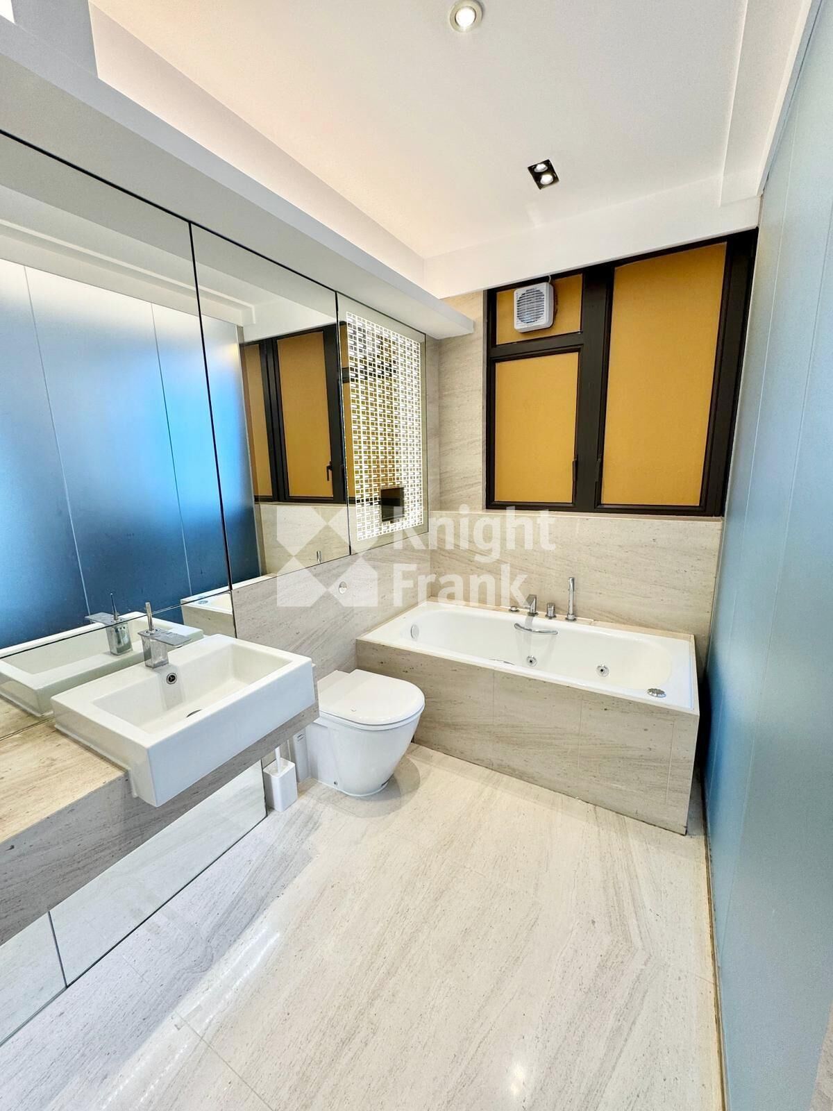 apartment to rent in 17 Macdonnell Road, Mid-Levels Central ...