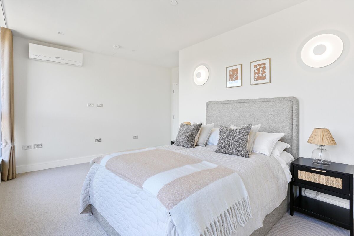 flat to rent in Morwell Street, London, WC1B - ilm012577010 | Knight ...