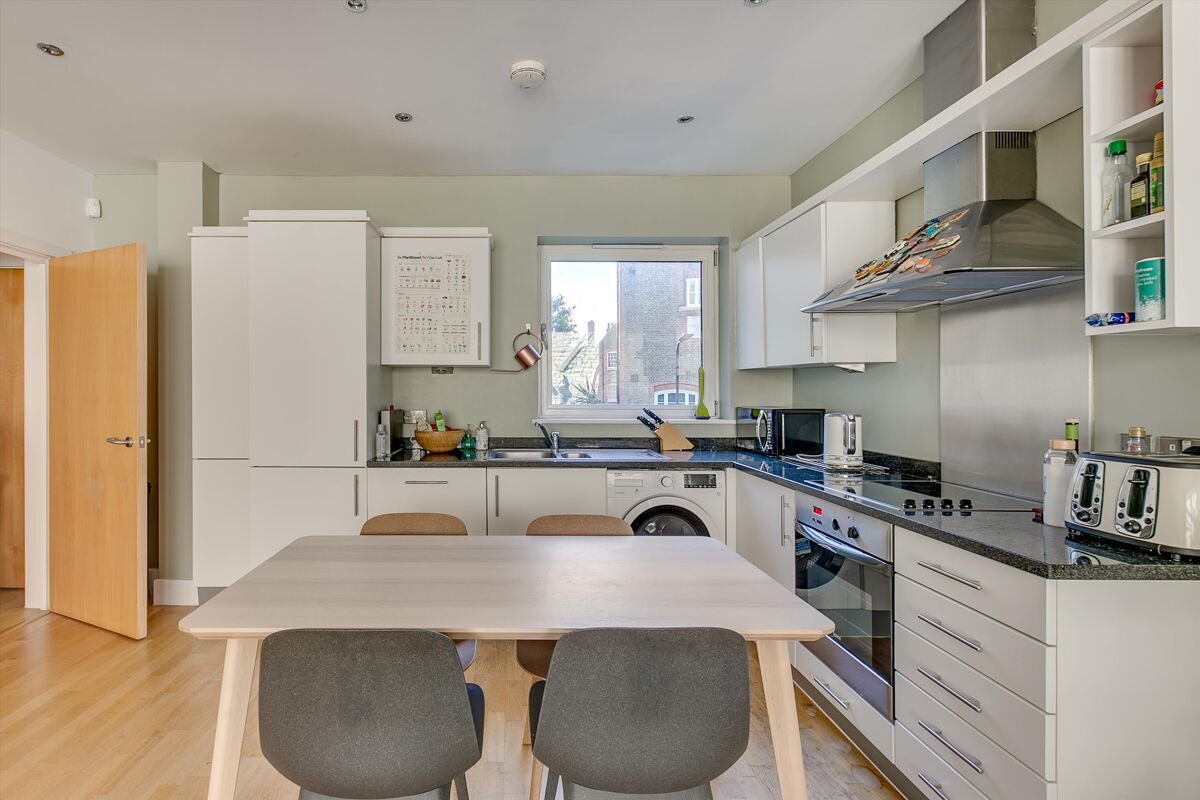 flat for sale in Hamond Square, London, N1 - isl012169733 | Knight Frank