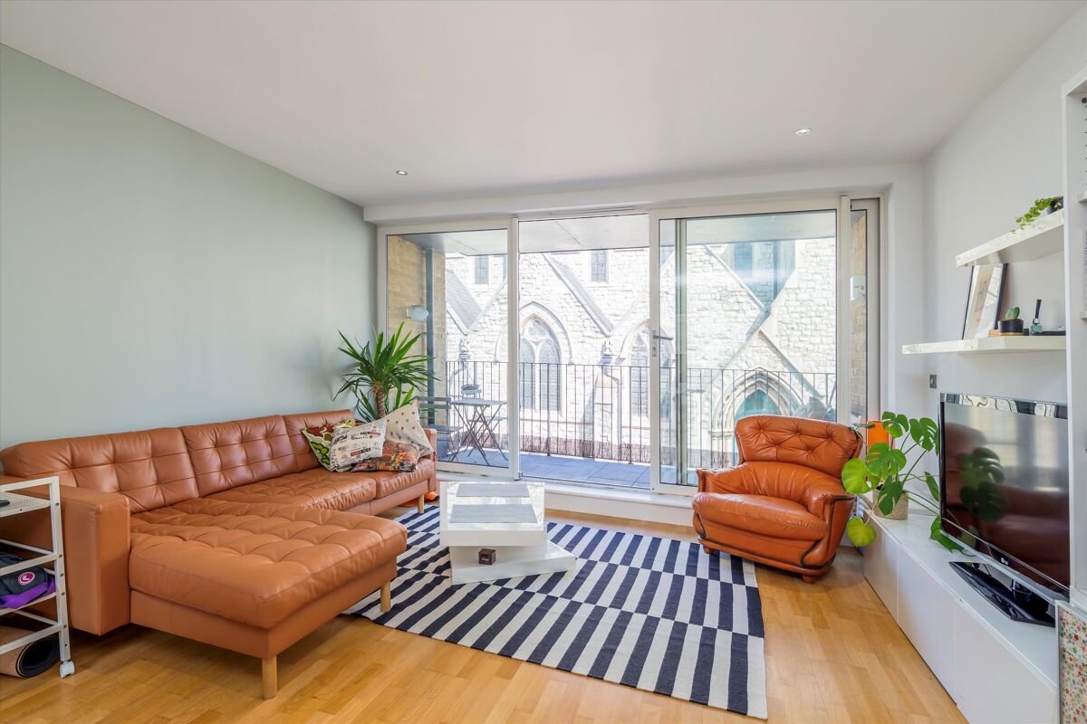 flat for sale in Hamond Square, London, N1 - ISL012169733 | Knight Frank