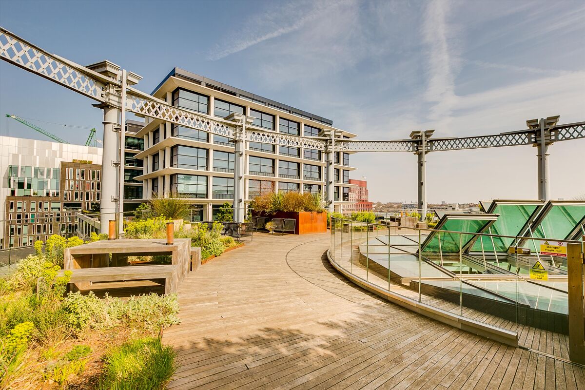 flat for sale in Lewis Cubitt Square, London, N1C - isl012184804 ...