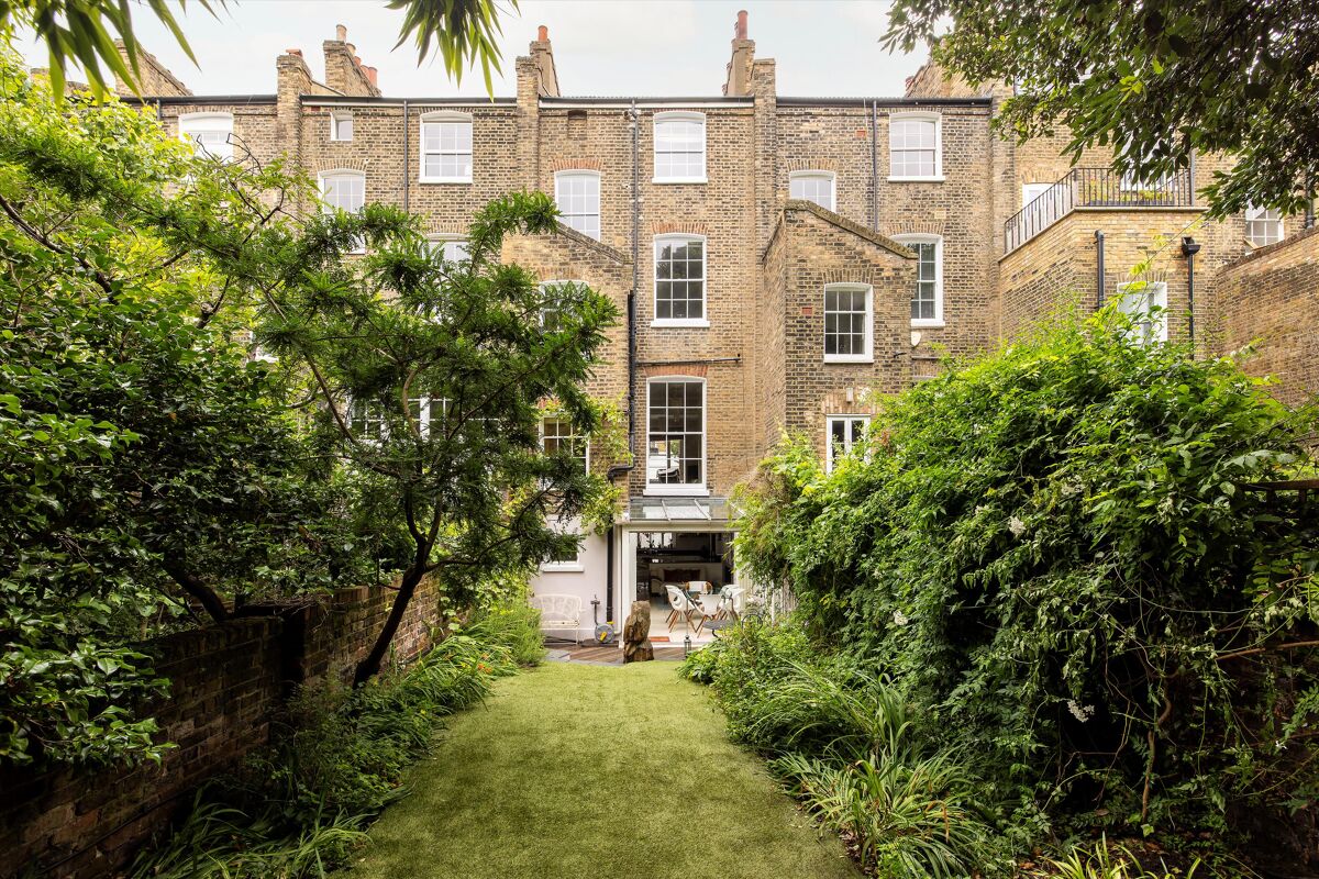 house for sale in Devonia Road, London, N1 - ISL012360372 | Knight Frank